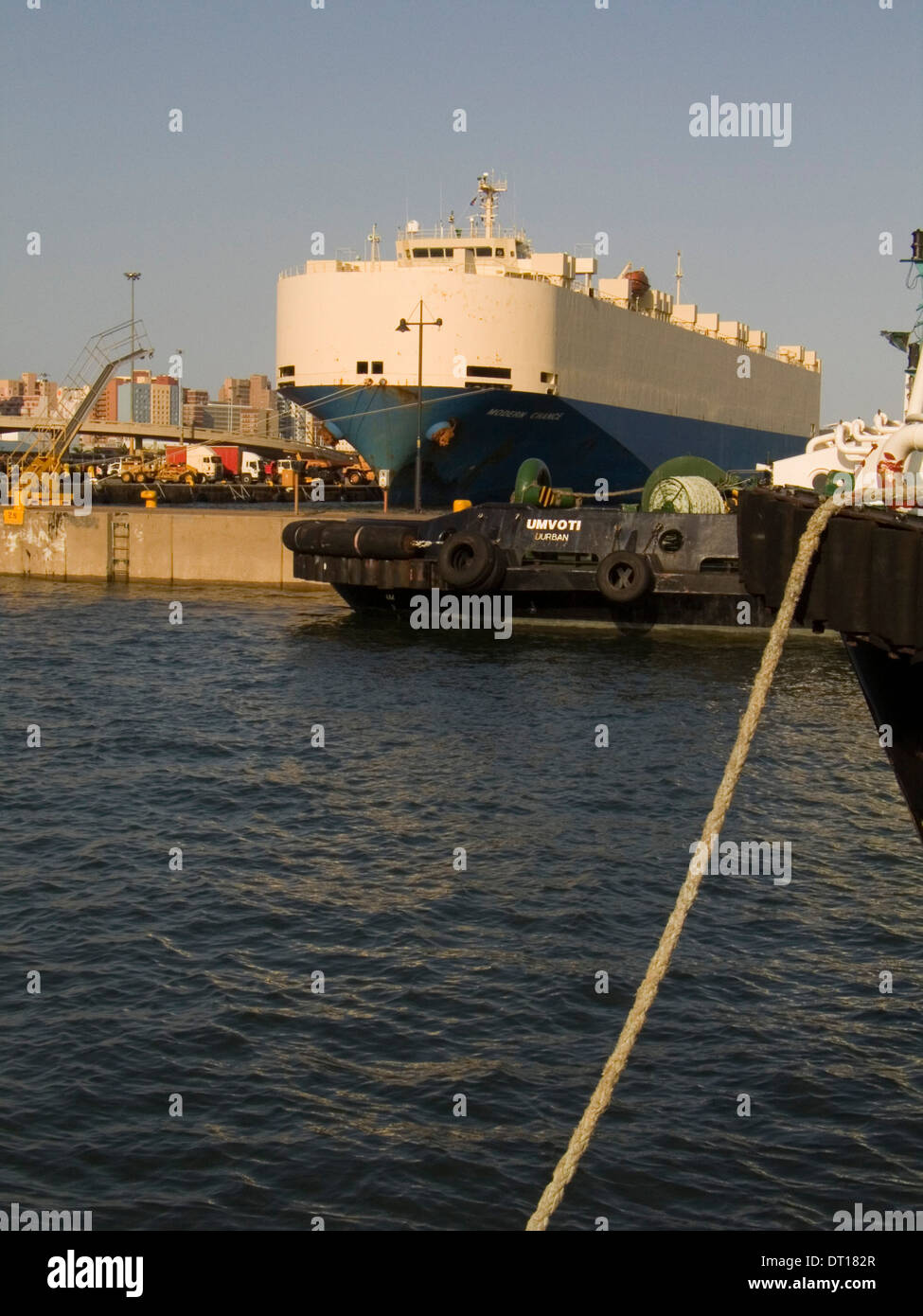 South africa harbour ships cars hi-res stock photography and images - Alamy