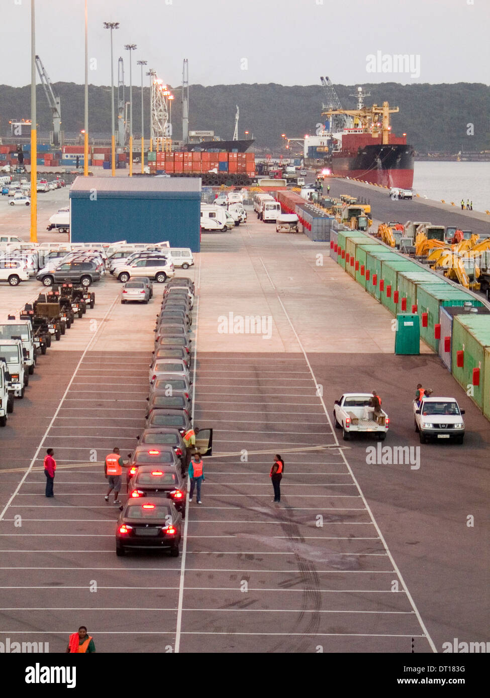 Harbour tugs hi-res stock photography and images - Alamy