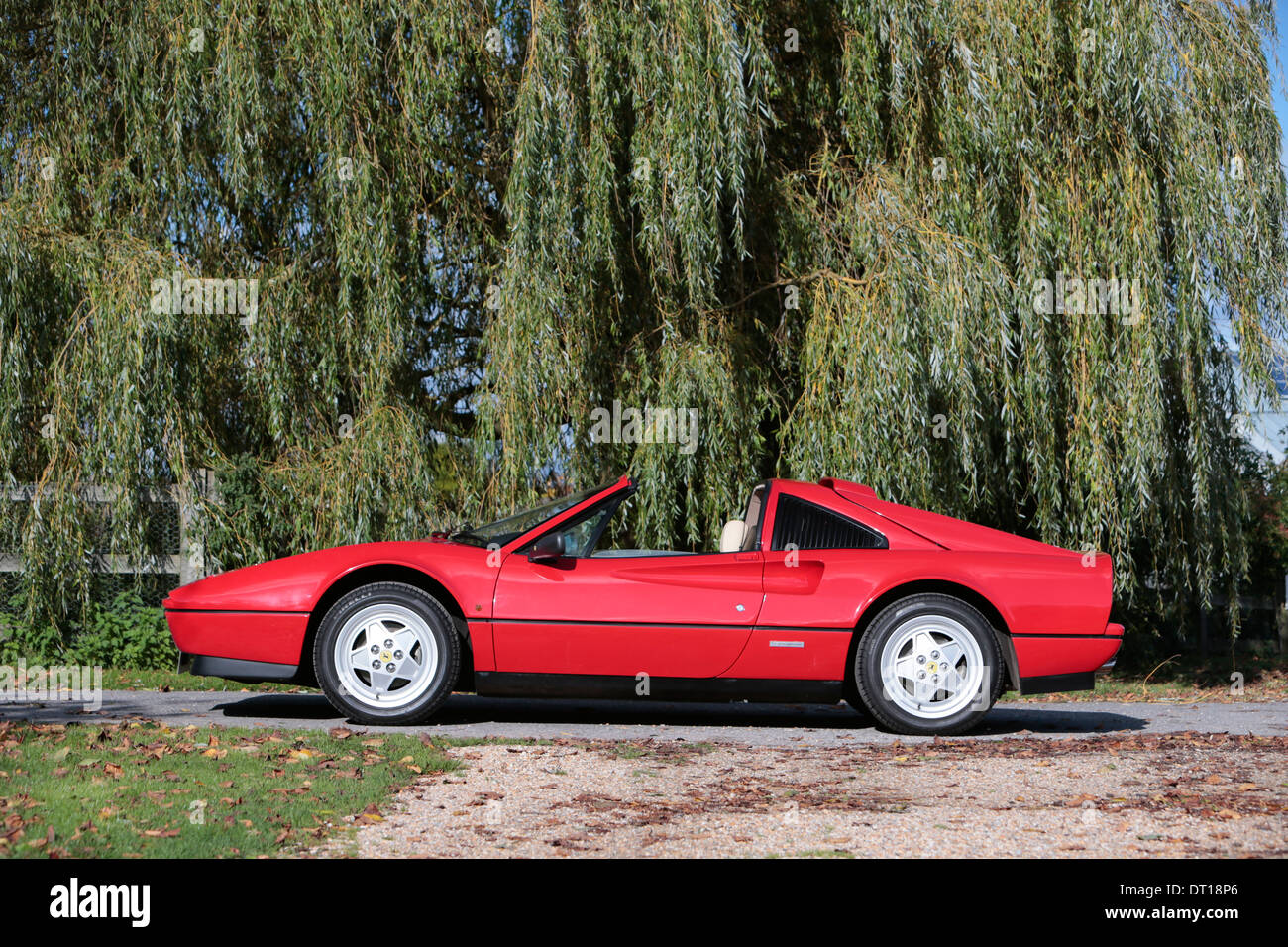 Magnum pi hi-res stock photography and images - Alamy