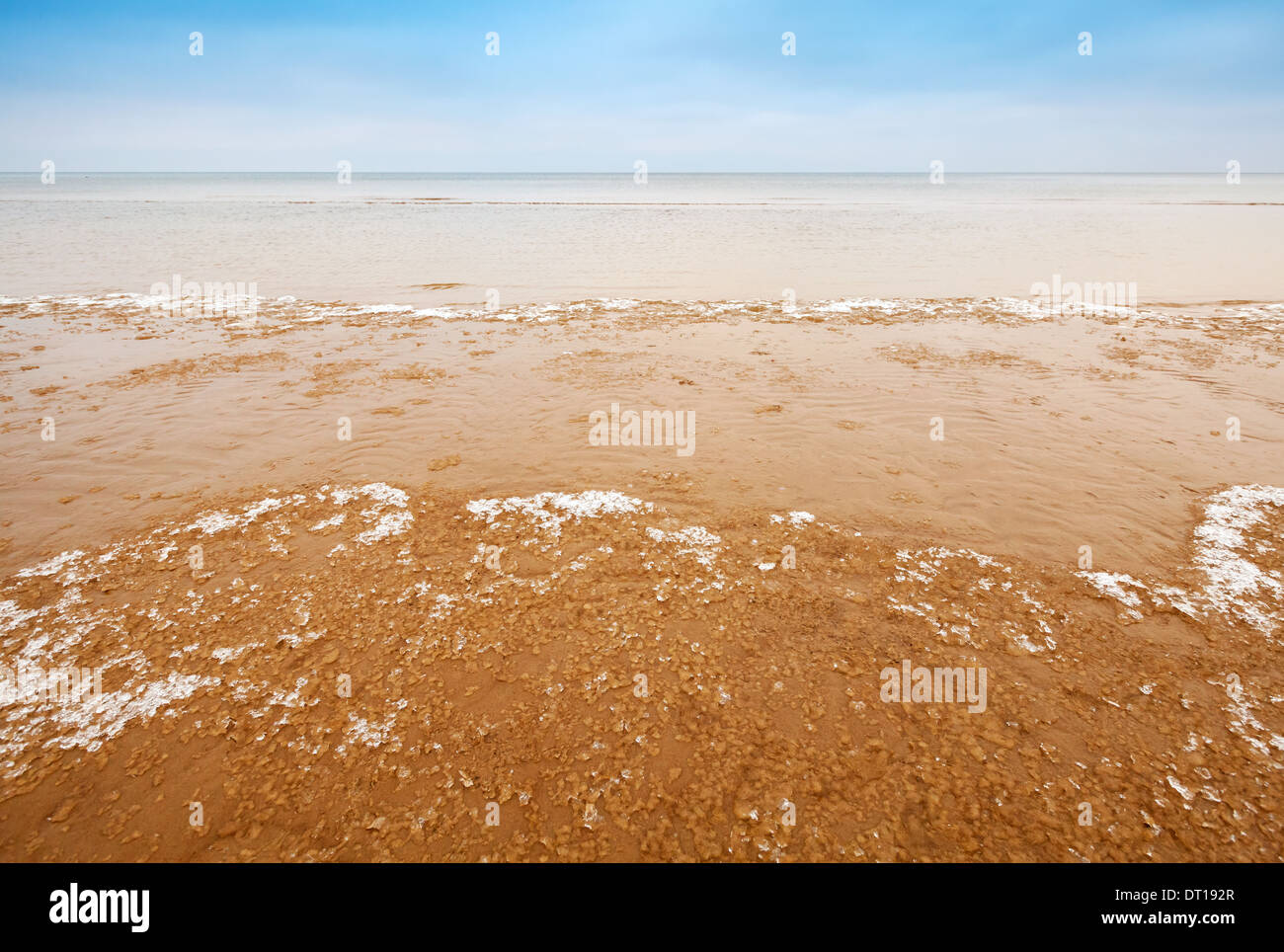 Empty sandy coast sea hi-res stock photography and images - Alamy