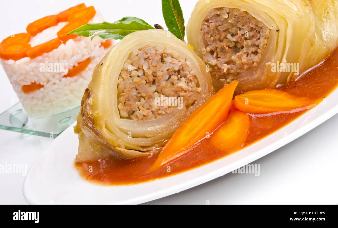 kohlroulade mit reis Stock Photo - Alamy