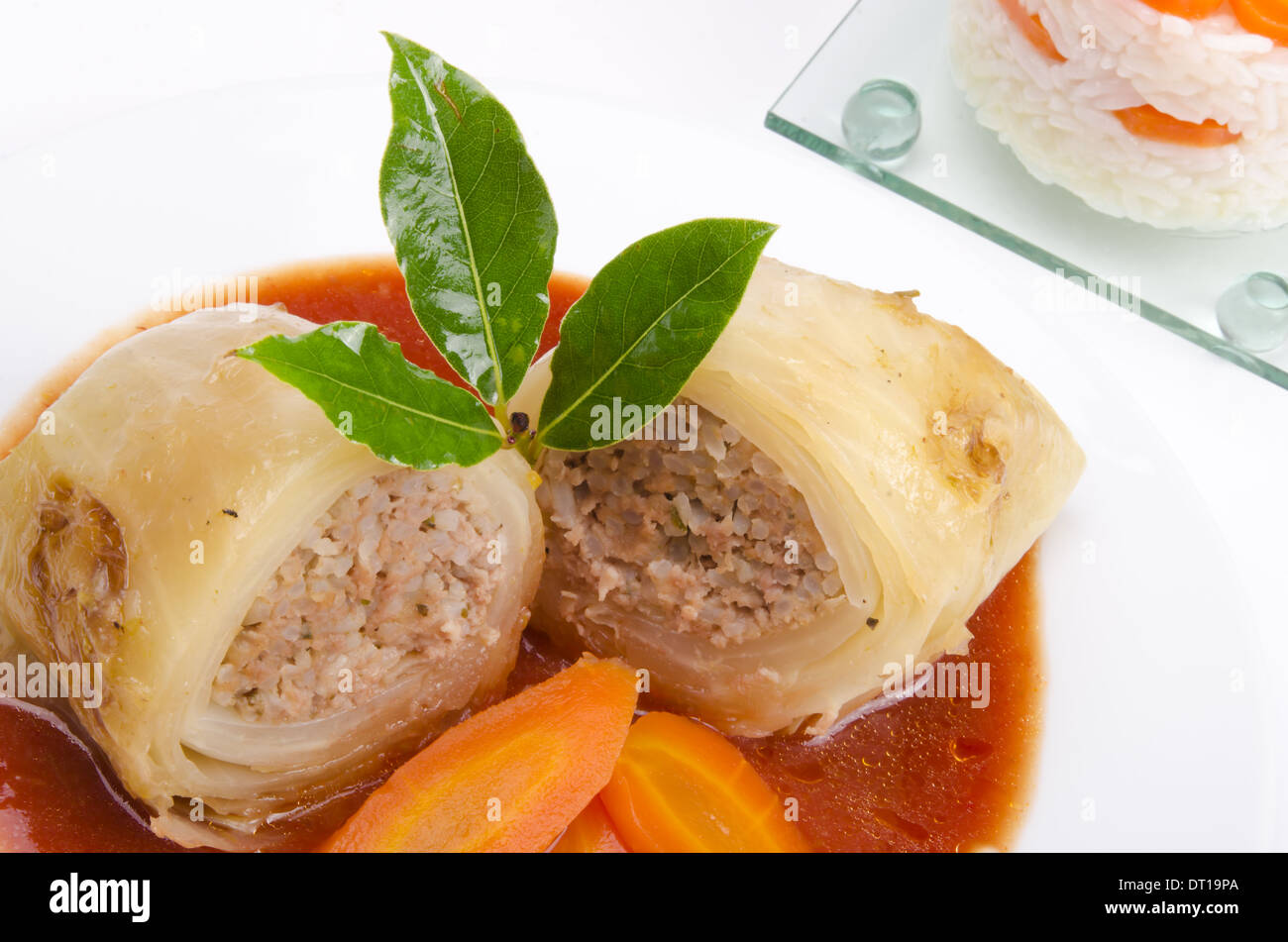 kohlroulade mit reis Stock Photo - Alamy