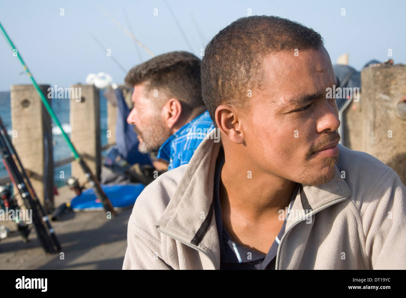 Displaced people hi-res stock photography and images - Alamy