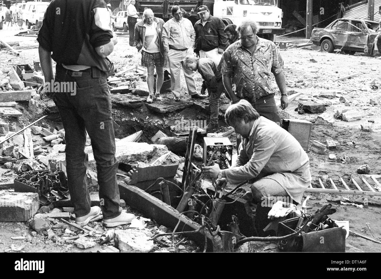 SHELL HOUSE BOMBING. Right Wing Bombers detonated car bombs outside ...