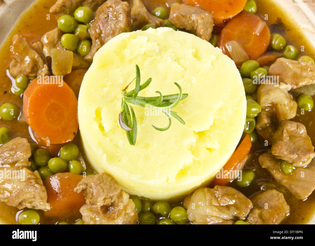 Beef fricassee hi-res stock photography and images - Alamy