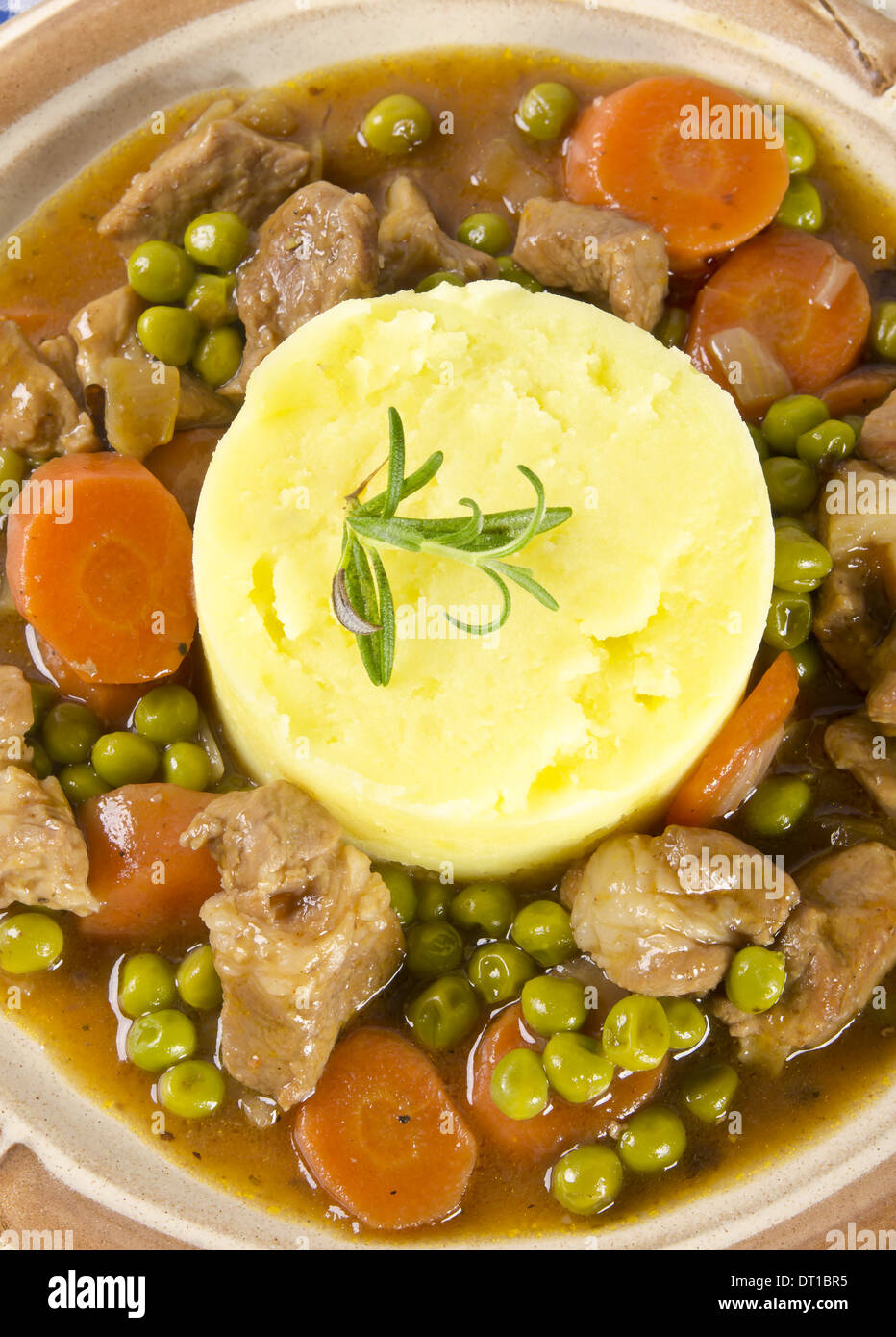 Beef fricassee hi-res stock photography and images - Alamy
