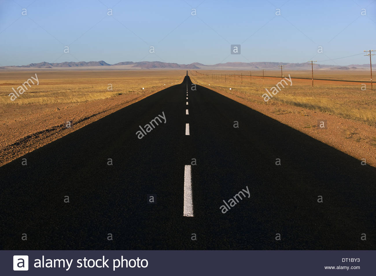 Tarred Road Stock Photos & Tarred Road Stock Images - Alamy