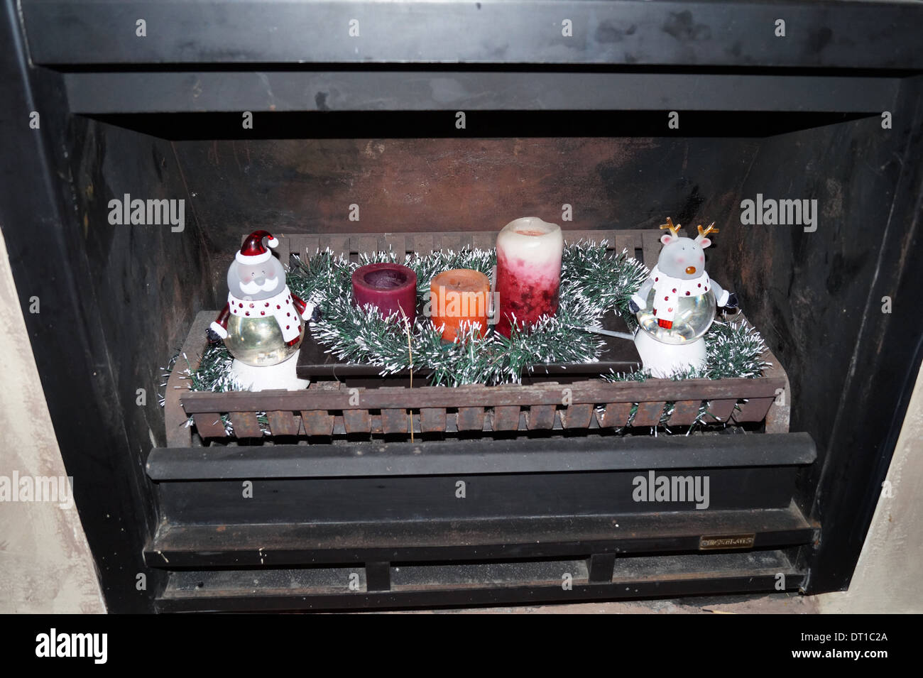 Christmas snow dome hi-res stock photography and images - Alamy