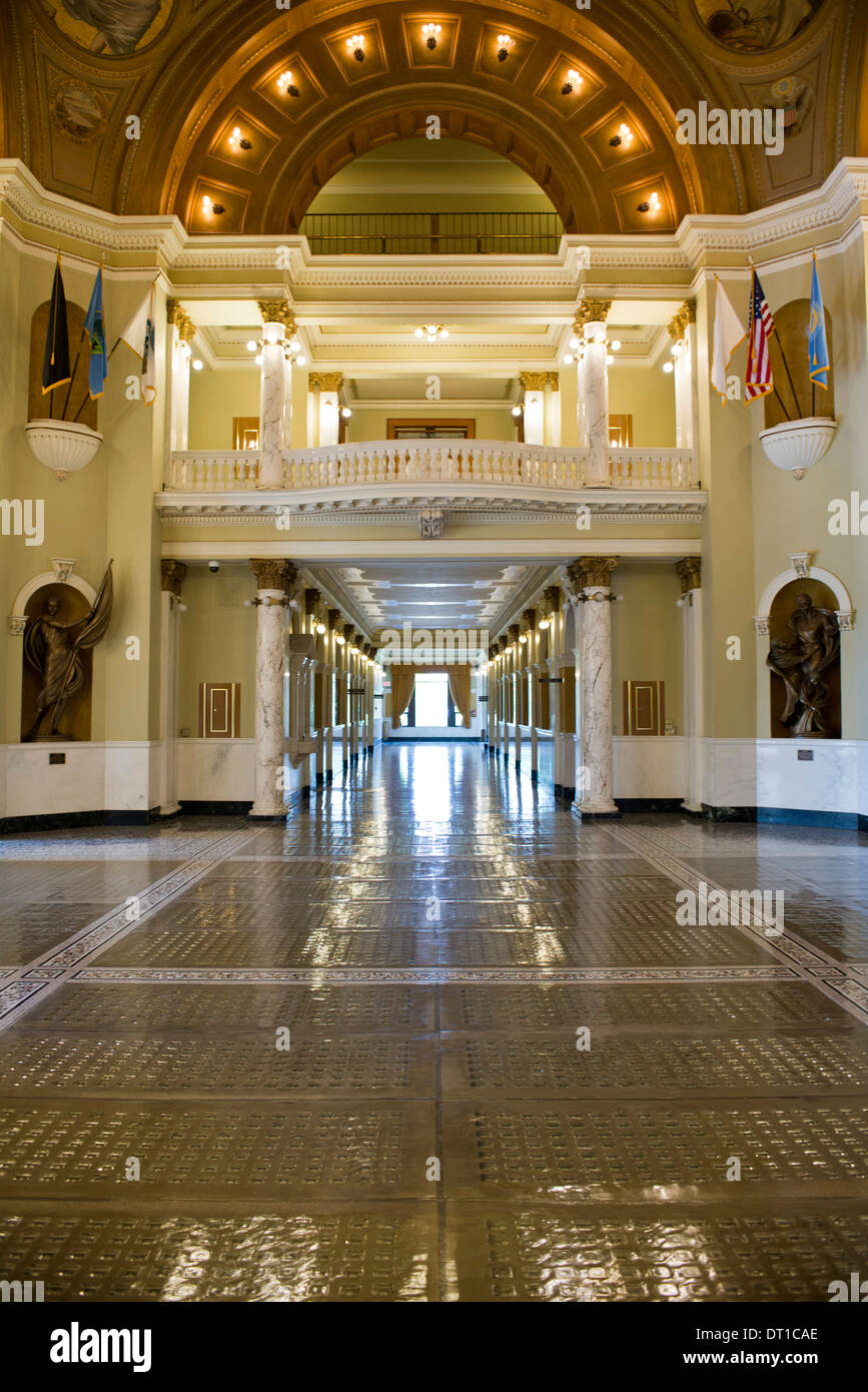 Capitol Building, Pierre, South Dakota, Pierre, United States ...