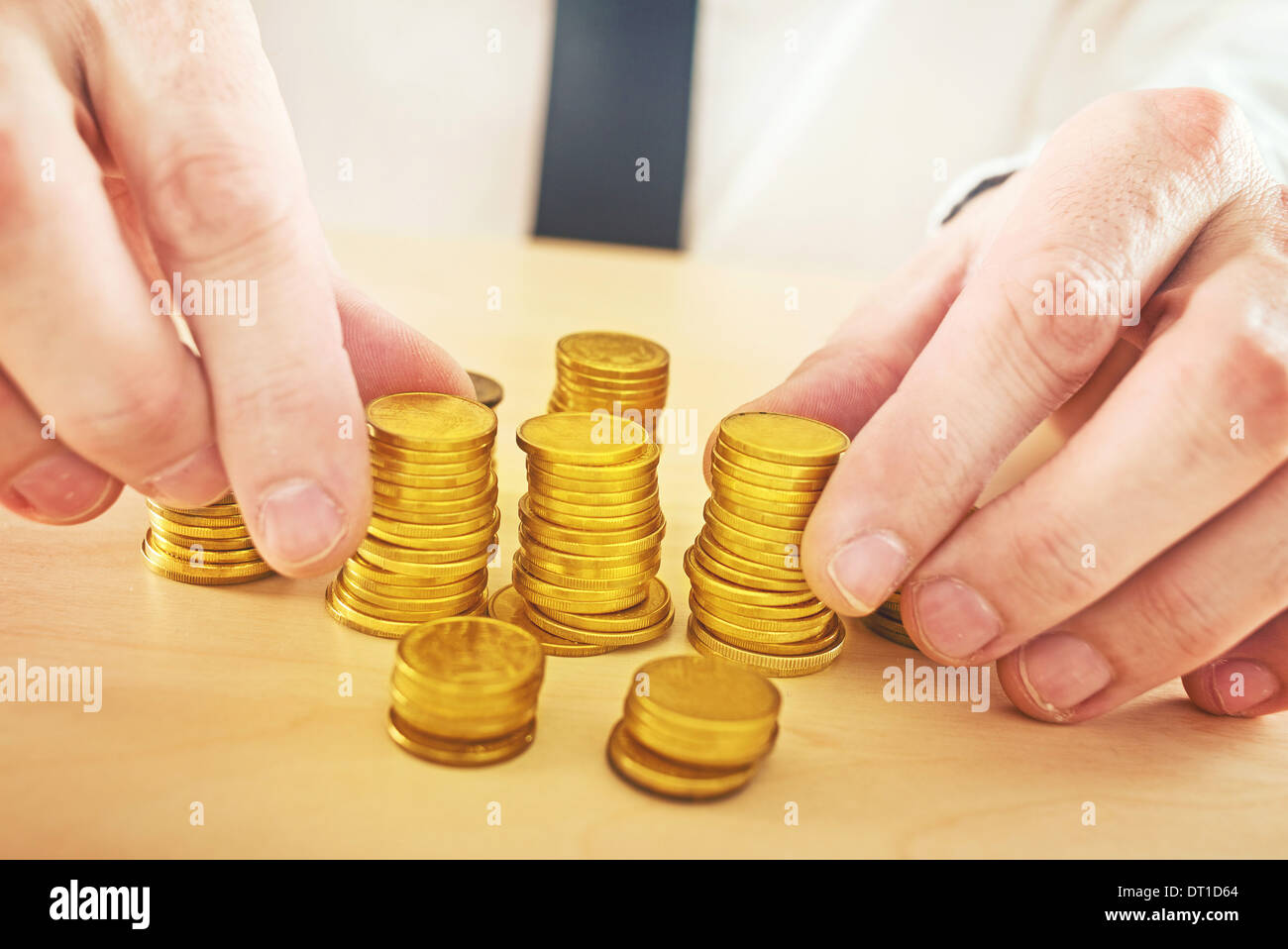 Hands paying coins hi-res stock photography and images - Alamy