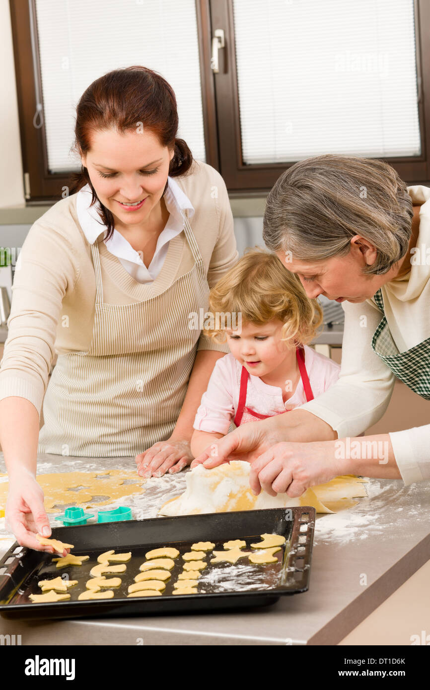 Mature women baking cookies hi-res stock photography and images - Alamy