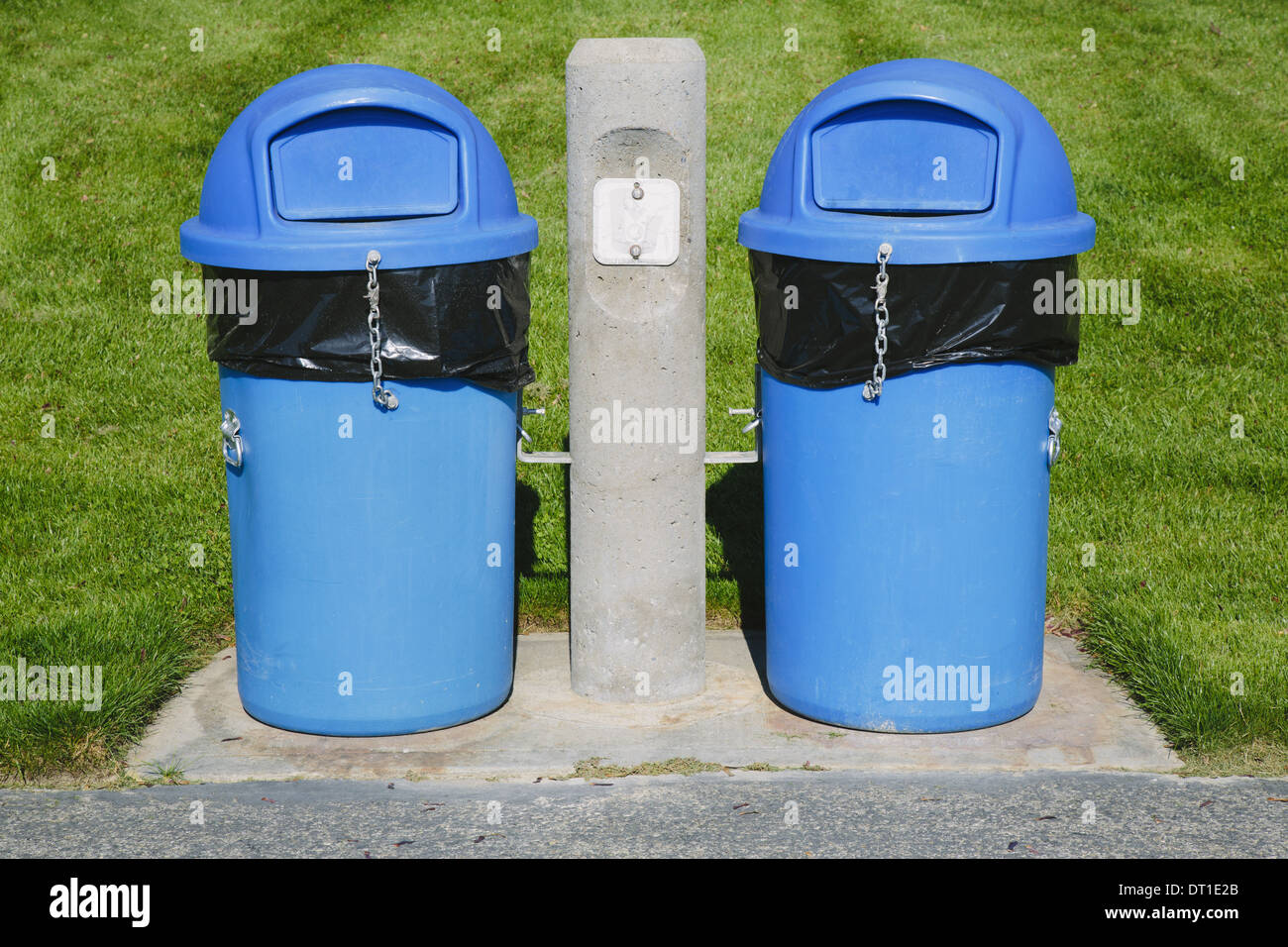 Blue dustbin hi-res stock photography and images - Alamy