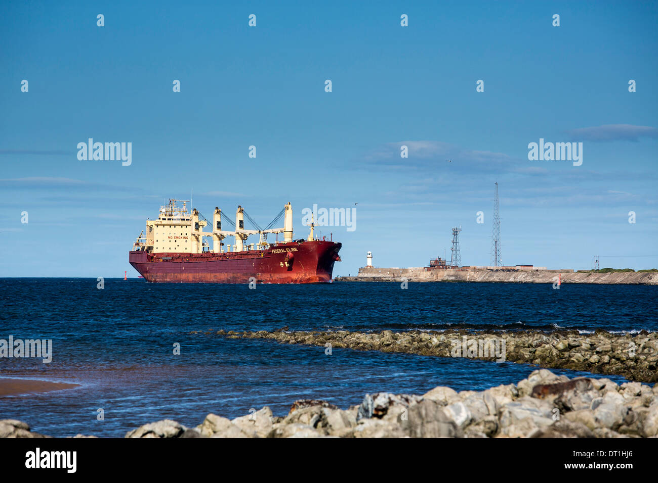 Federal Elbe bulk carrier entering the River Tees Stock Photo - Alamy
