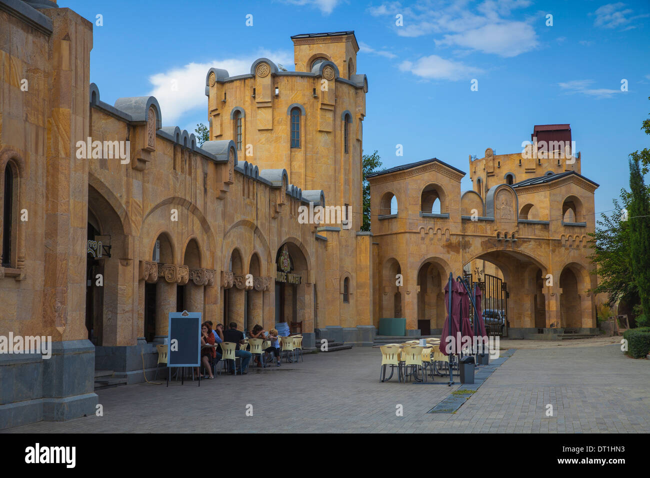 Taminda Sameba Cathedral (Holy Trinity Cathedral), biggest Orthodox ...