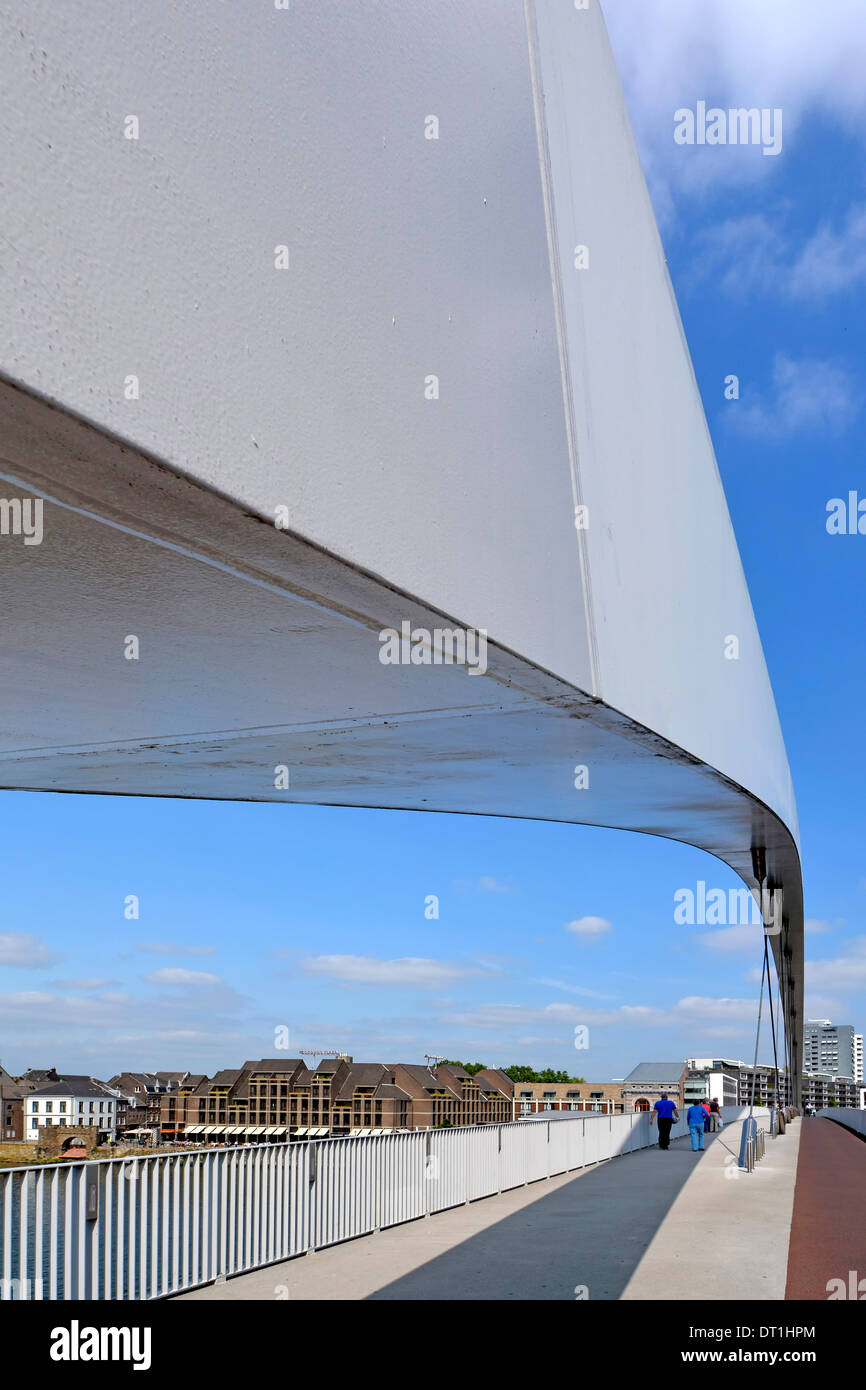 Steel girder support structure hi-res stock photography and images - Alamy