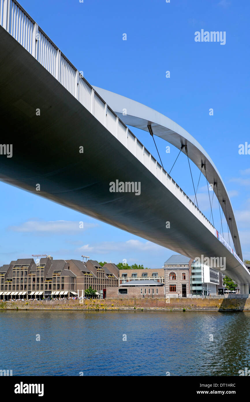 Foot bridge footbridge pedestrian bridge hi-res stock photography and ...