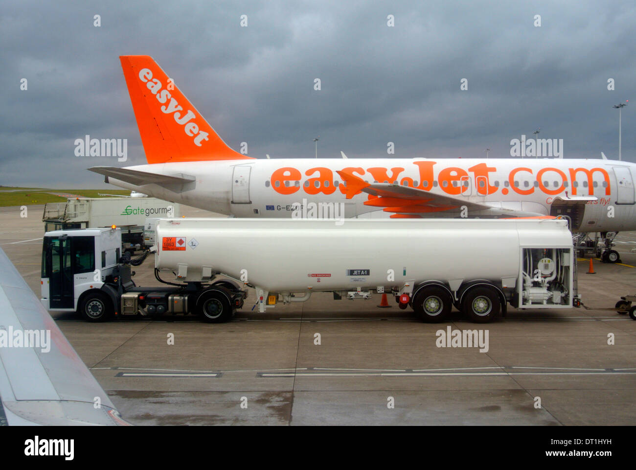 Refuel logo hi-res stock photography and images - Alamy