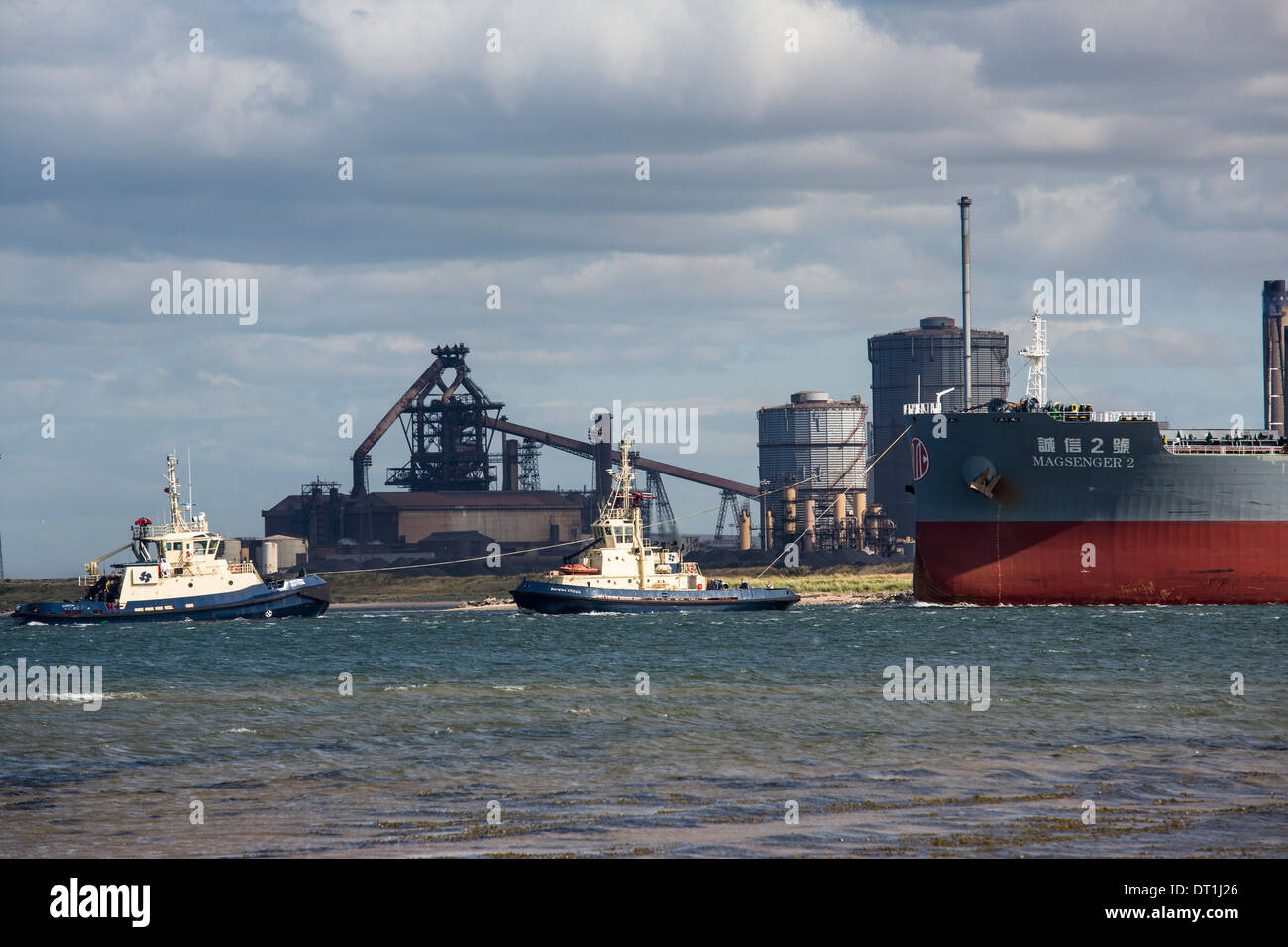 Bulk Ore Carrier Magsenger 2 leaving Teesmouth Stock Photo - Alamy