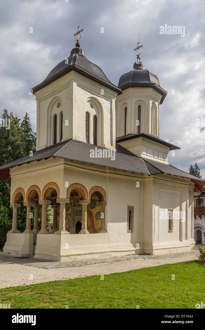 Old church (Dormition of the Holy Virgin Mary), Sinaia Monastery ...