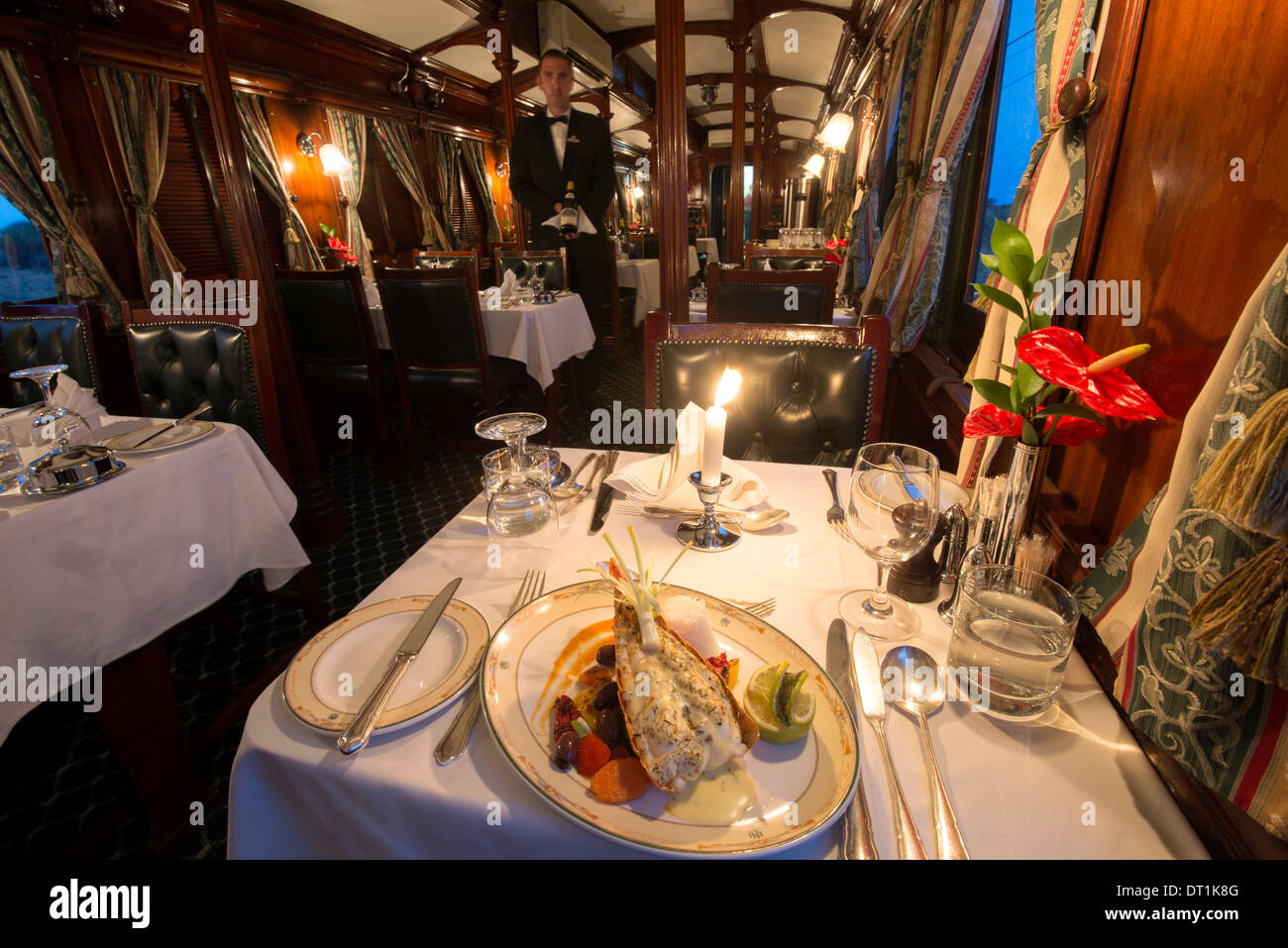 Dining cars hi-res stock photography and images - Alamy