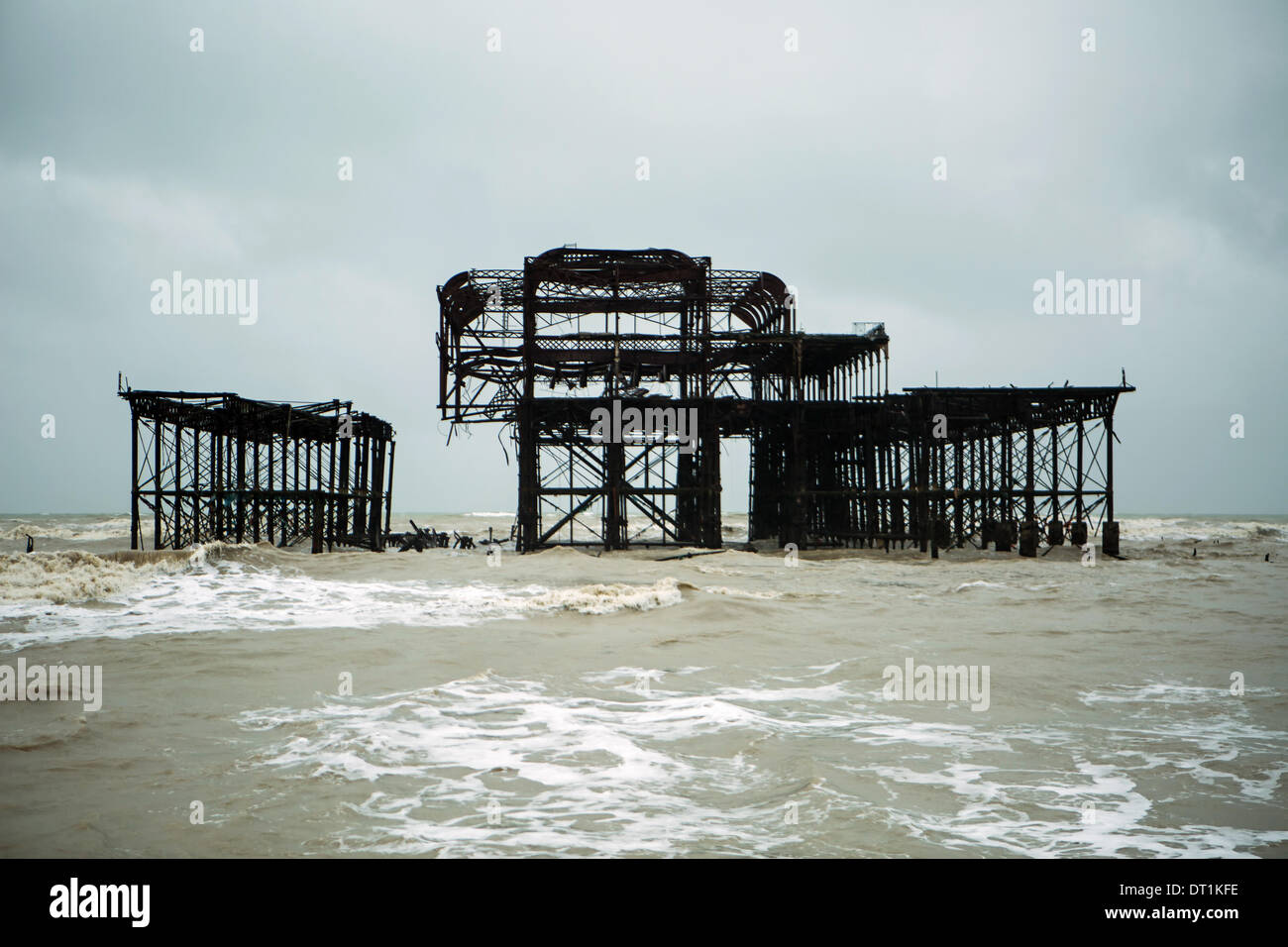 Storm damage pier hi-res stock photography and images - Alamy