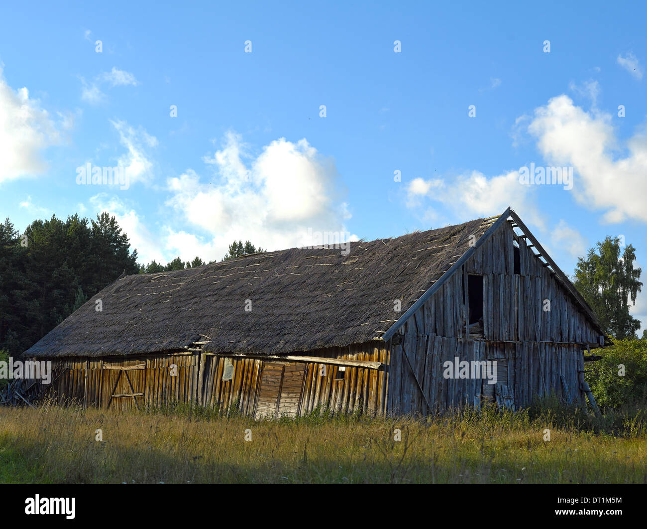 Old traditional homestead & farmstead in countryside Stock Photo - Alamy
