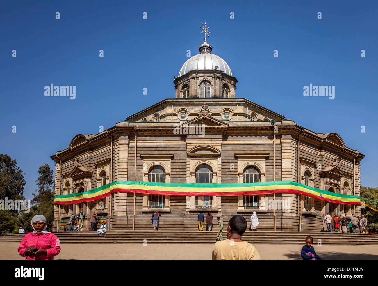 Addis ababa ethiopia africa piazza hi-res stock photography and images ...