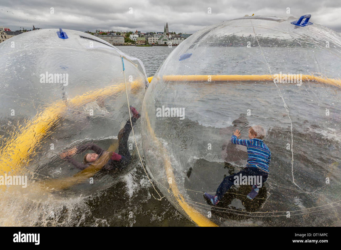 Plastic balls hi-res stock photography and images - Alamy