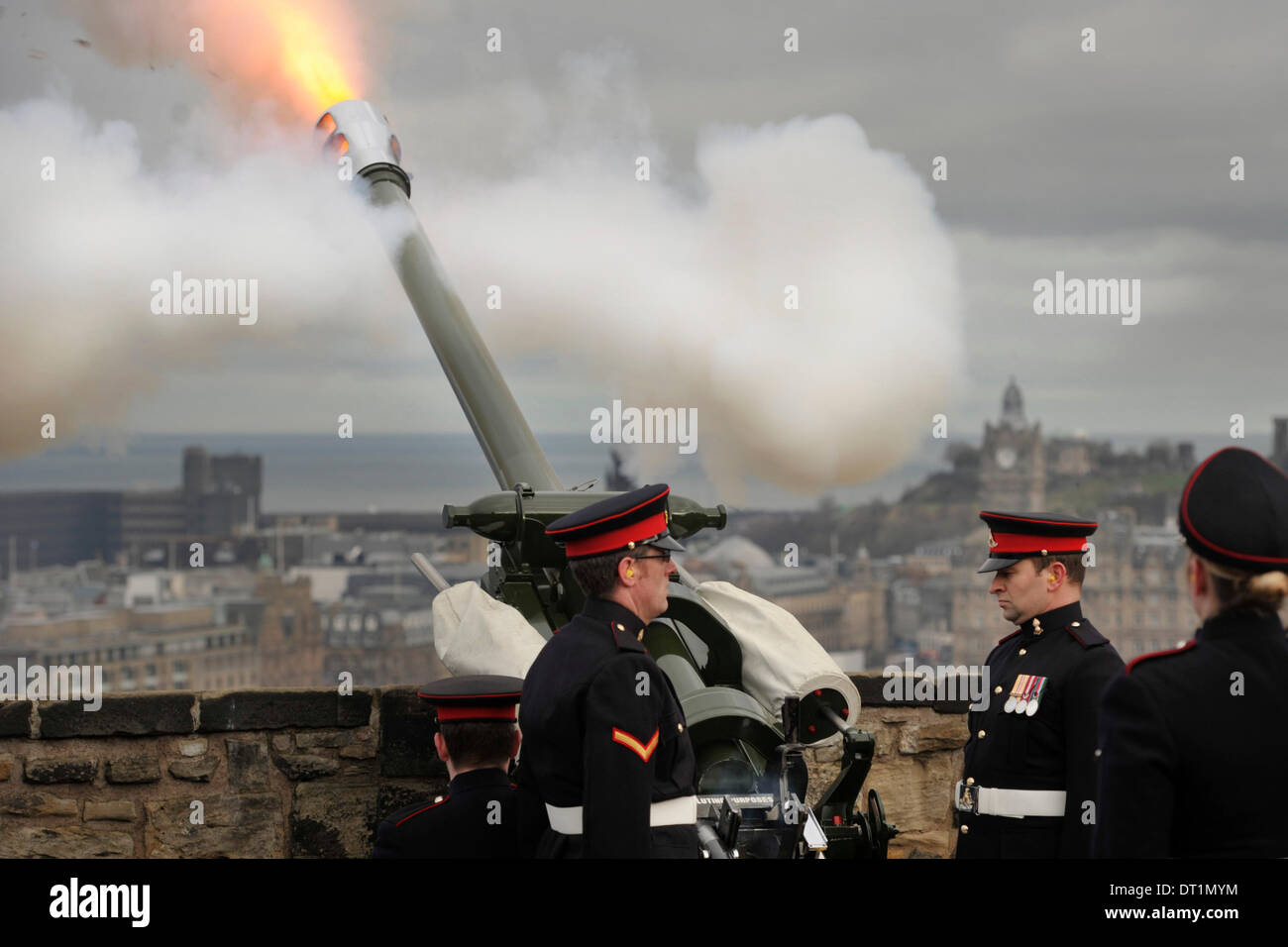 12 Regiment Royal Artillery High Resolution Stock Photography and ...