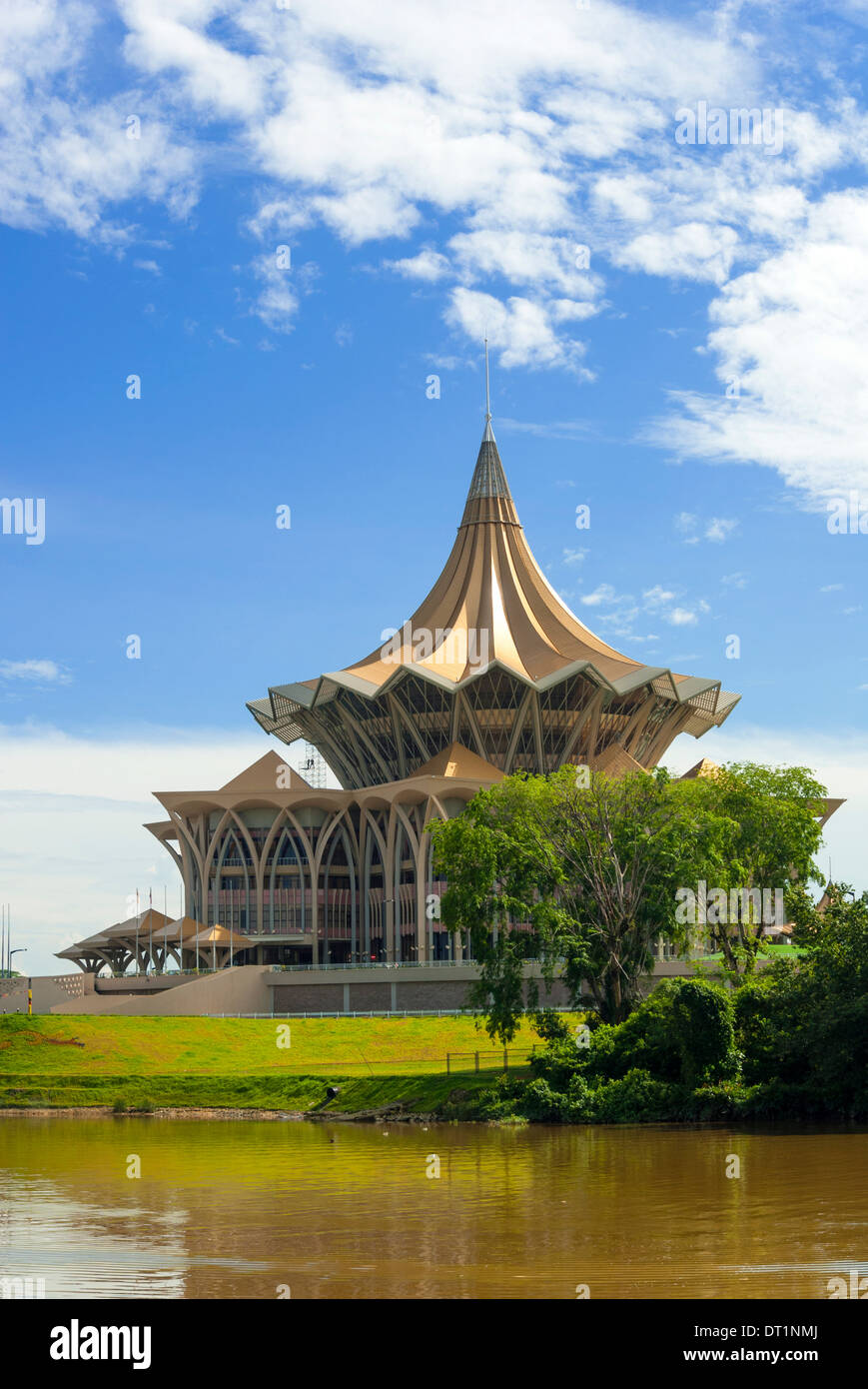 Dewan Undangan Negeri (DUN) Building, Sarawak River (Sungai Sarawak ...
