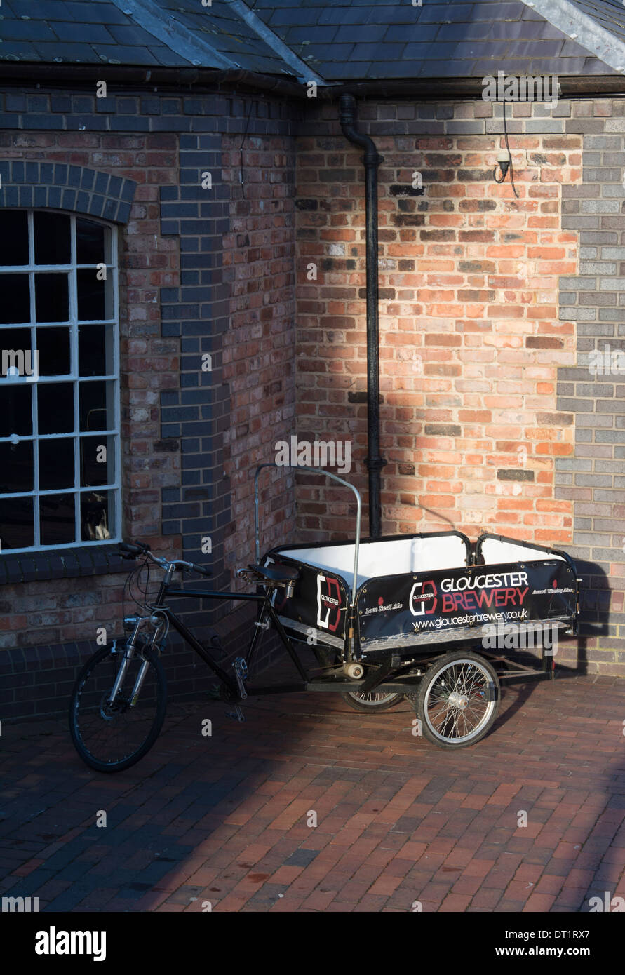 Delivery tricycle at Gloucester docks Stock Photo - Alamy