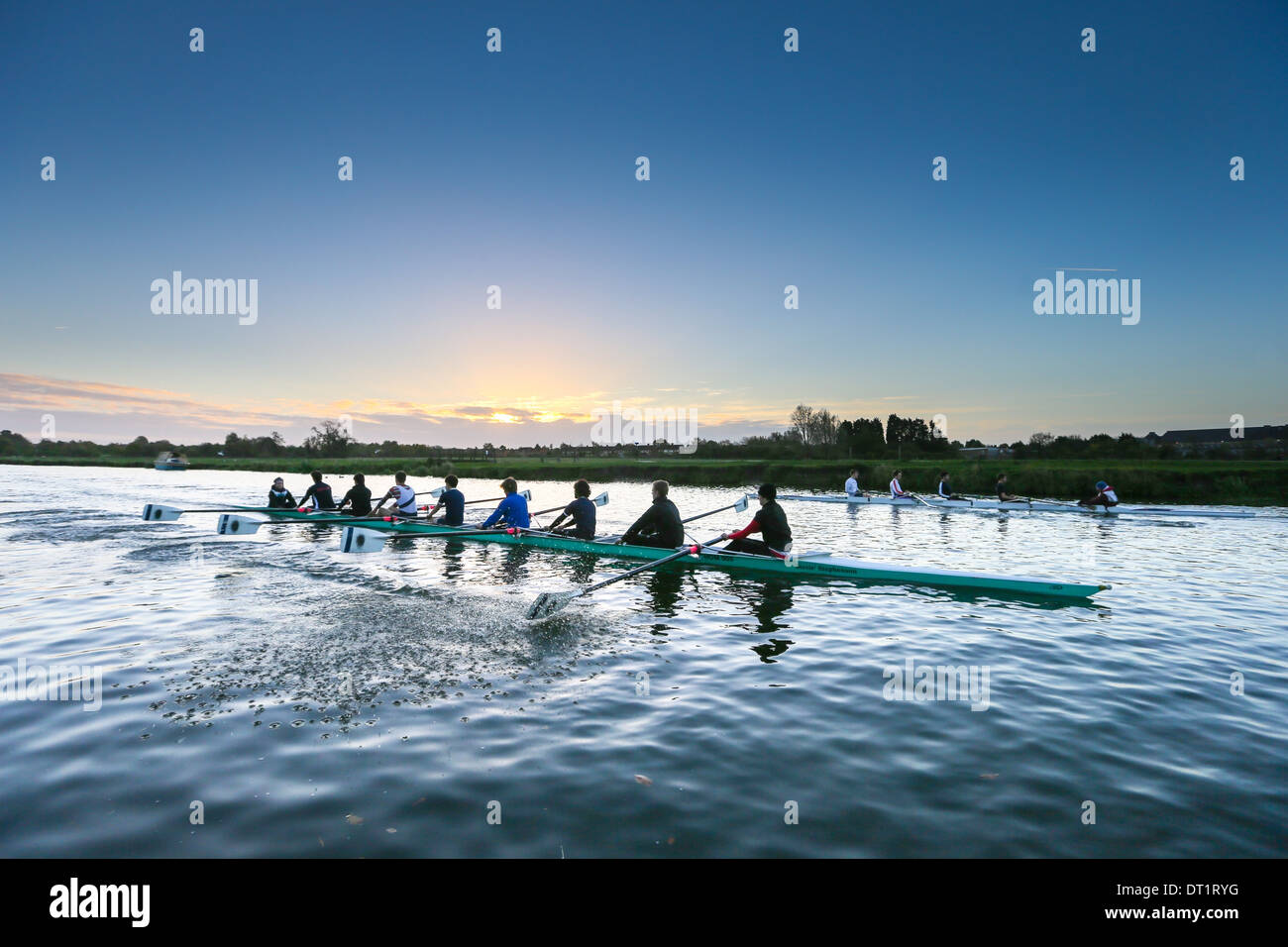 Cambridge students sun hi-res stock photography and images - Alamy