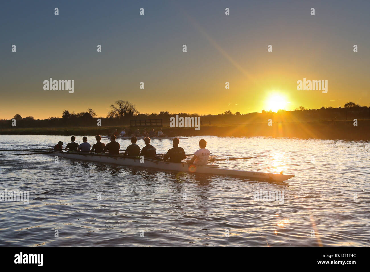 Cambridge students sun hi-res stock photography and images - Alamy