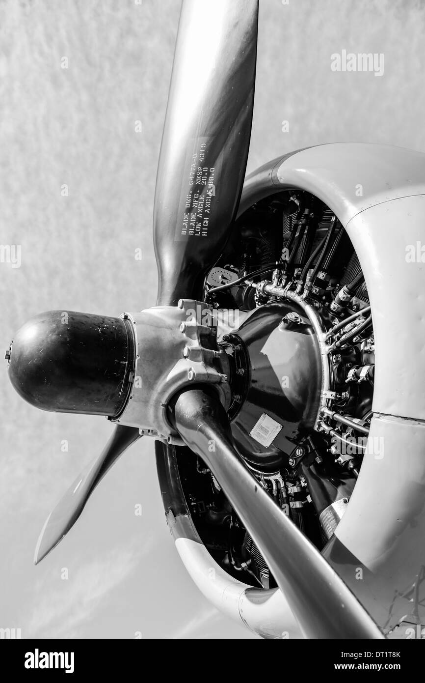 The Wright Cyclone engine of a B17 Flying Fortress WW2 bomber plane ...