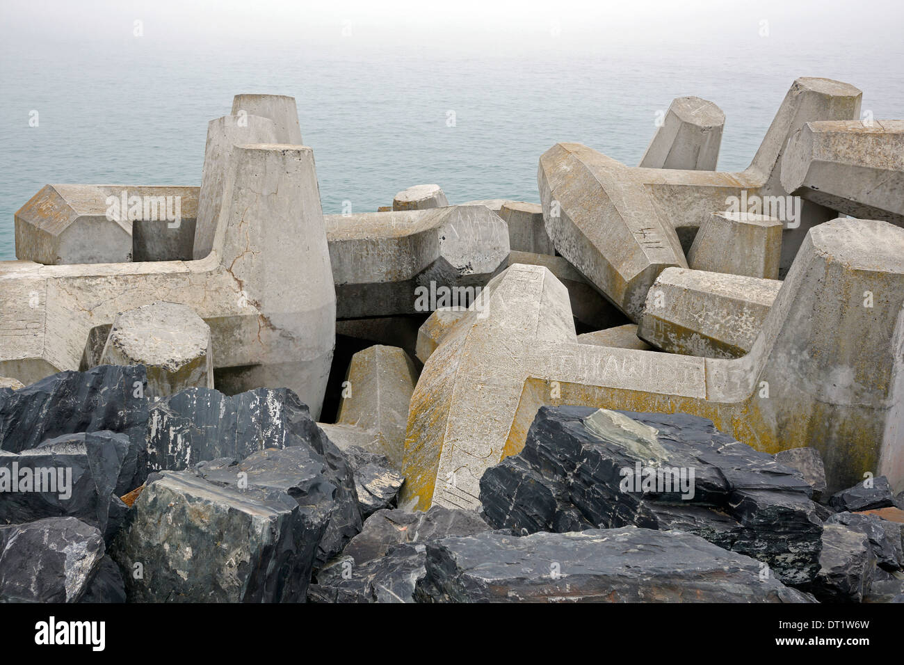Breakwater dolosse table bay harbour hi-res stock photography and ...