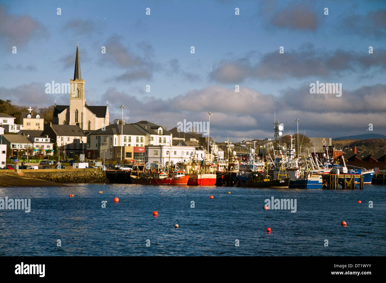 Donegal harbour hi-res stock photography and images - Alamy