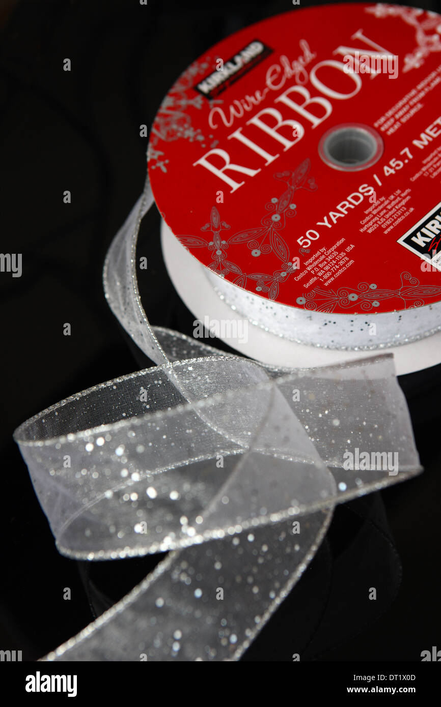 Wire edged ribbon hi-res stock photography and images - Alamy