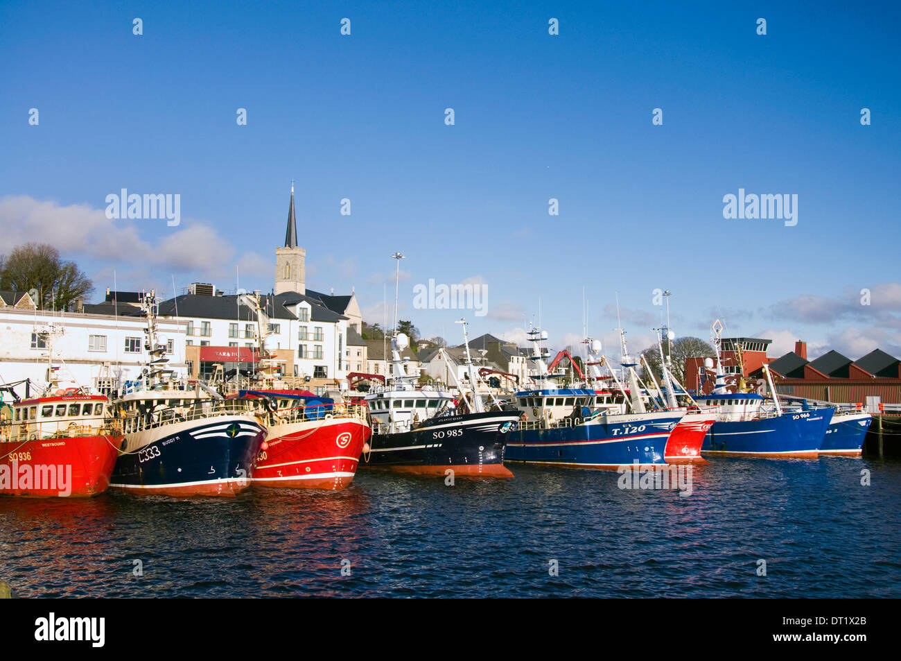 Donegal harbour hi-res stock photography and images - Alamy