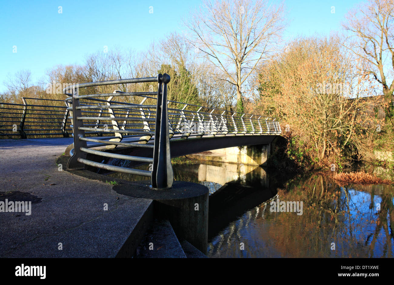 A view of the Marriott's Way long distance footpath crossing the River ...