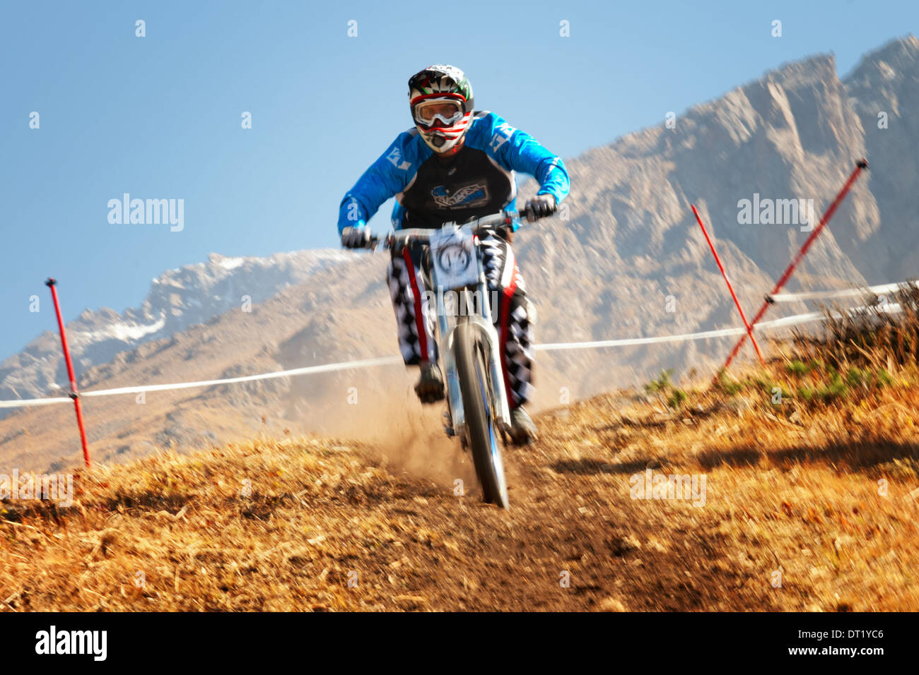 Downhill bicycle speed slope hi-res stock photography and images - Alamy