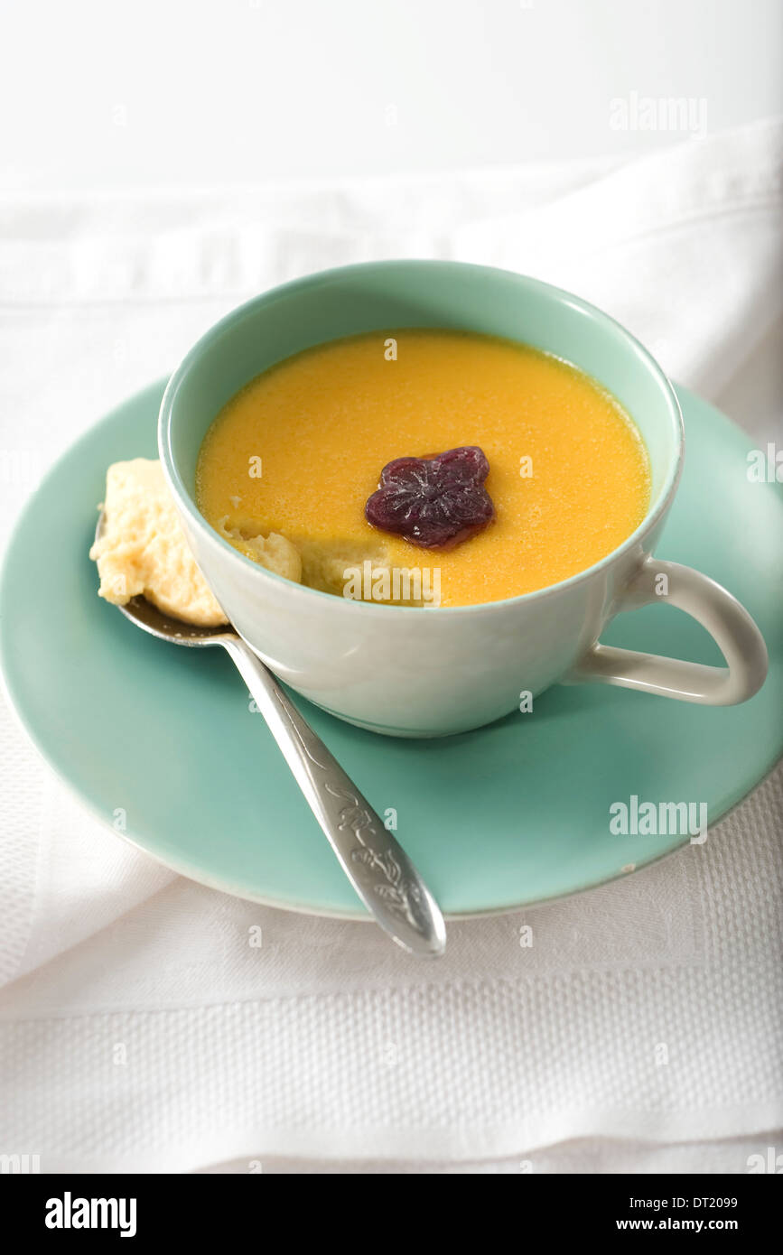 Violet colour images hi-res stock photography and images - Alamy