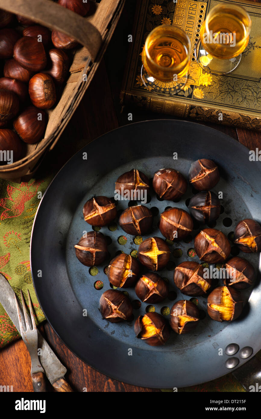 Roasted chestnuts hi-res stock photography and images - Alamy
