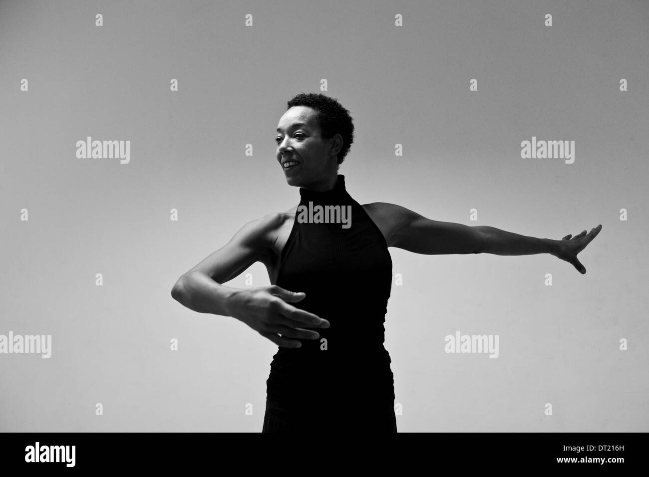 African dancers art Black and White Stock Photos & Images - Alamy