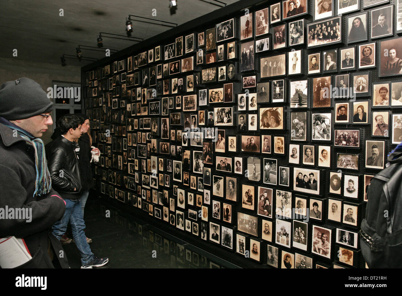 Auschwitz hair hi-res stock photography and images - Alamy