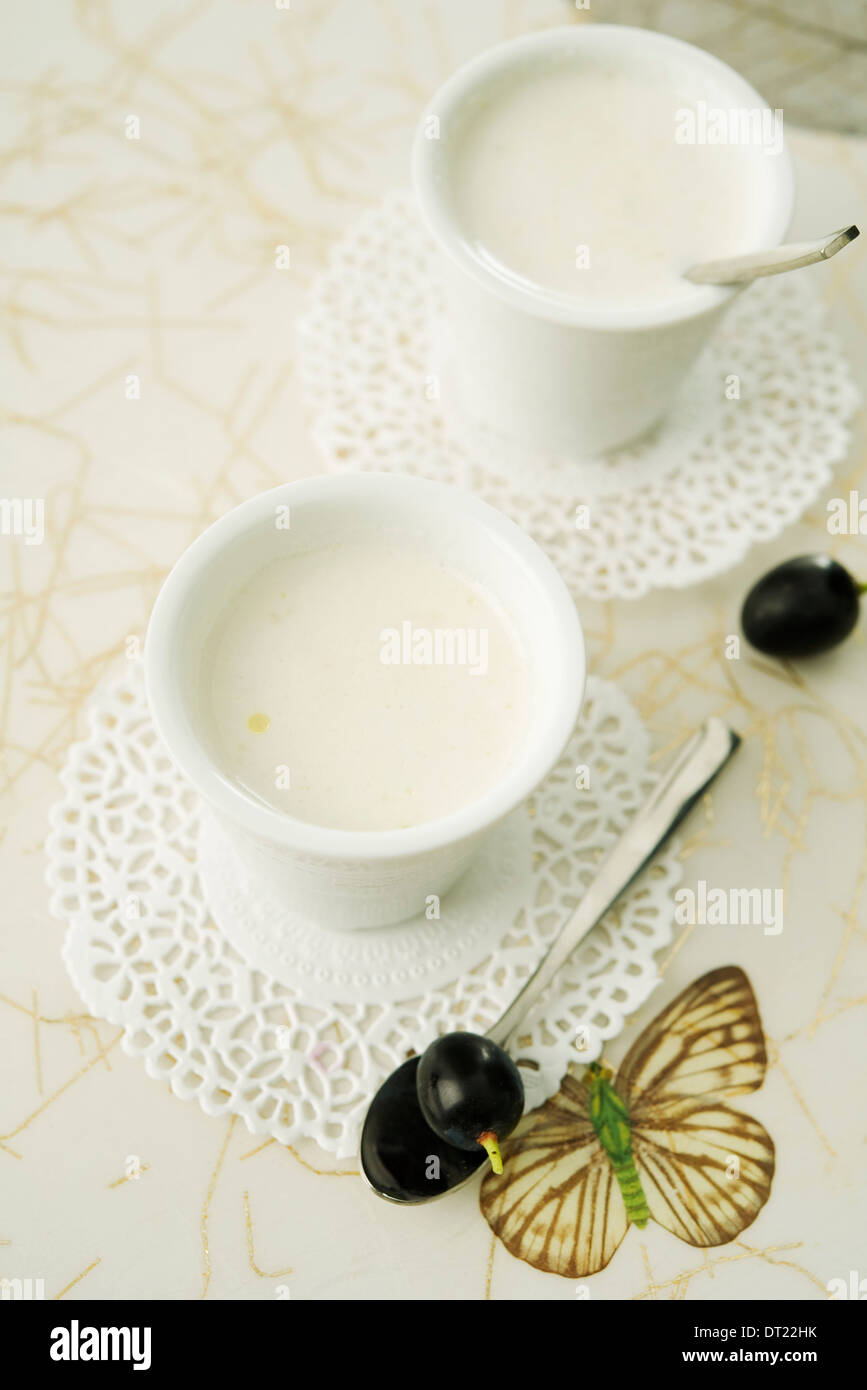 White soup hi-res stock photography and images - Alamy