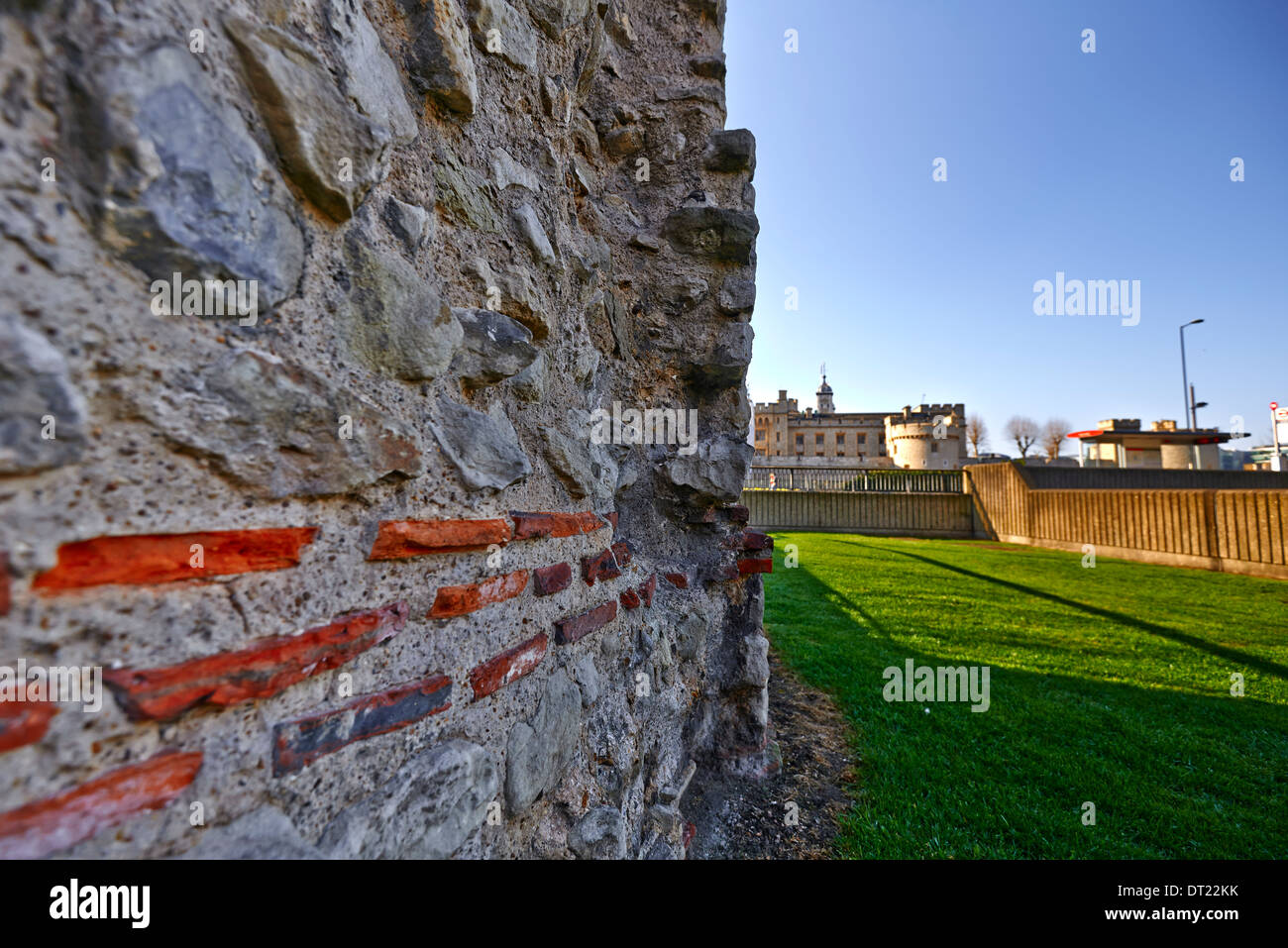 London Wall was the defensive wall first built by the Romans around ...