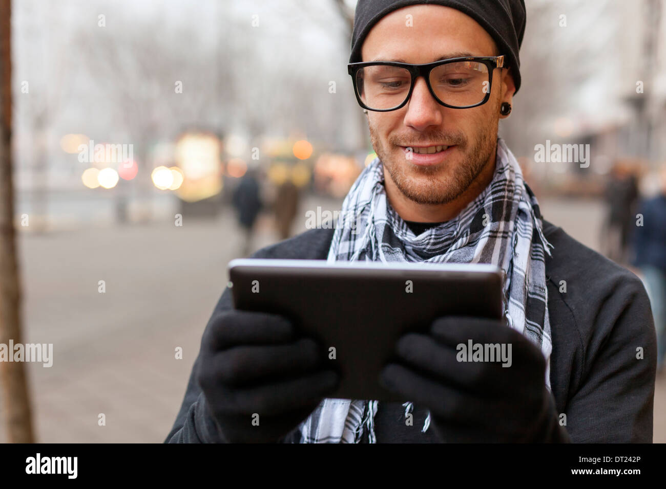 Google glasses hi-res stock photography and images - Alamy