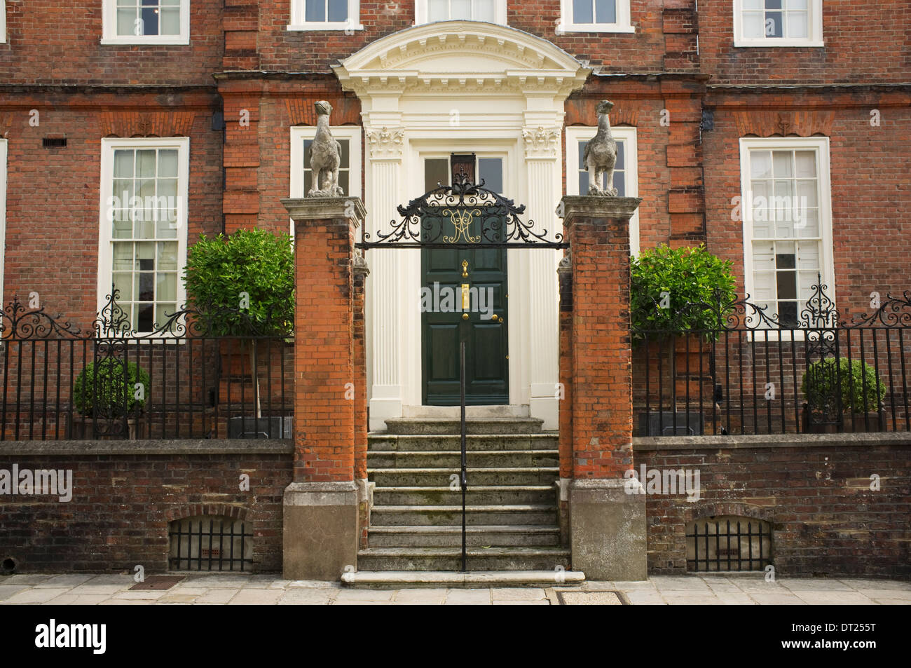 Pallant House Gallery is a Queen Anne townhouse adjoined by a ...