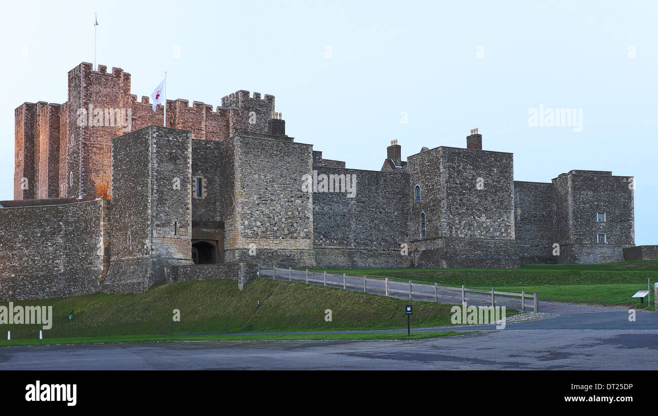 Palace Gate & Great Tower at Dover Castle Stock Photo - Alamy