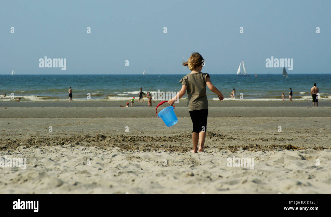 Bucket kid hi-res stock photography and images - Alamy
